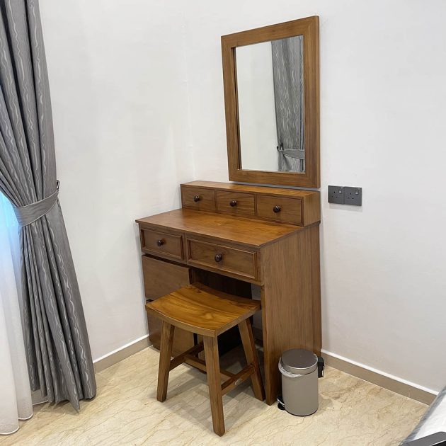 Solid Wood Dressing Table Dekson - Classic Dressers by Casateak